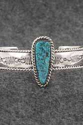 Authentic Native American jewelry, carvings, rugs and pottery – High ...