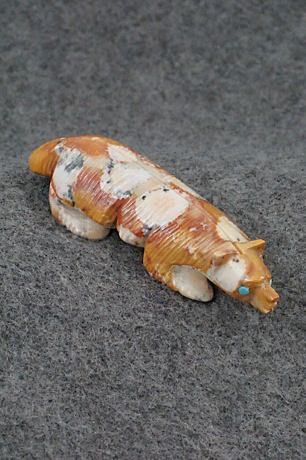 Badger Zuni Fetish Carving - Ronnie Lunasee – High Lonesome Trading